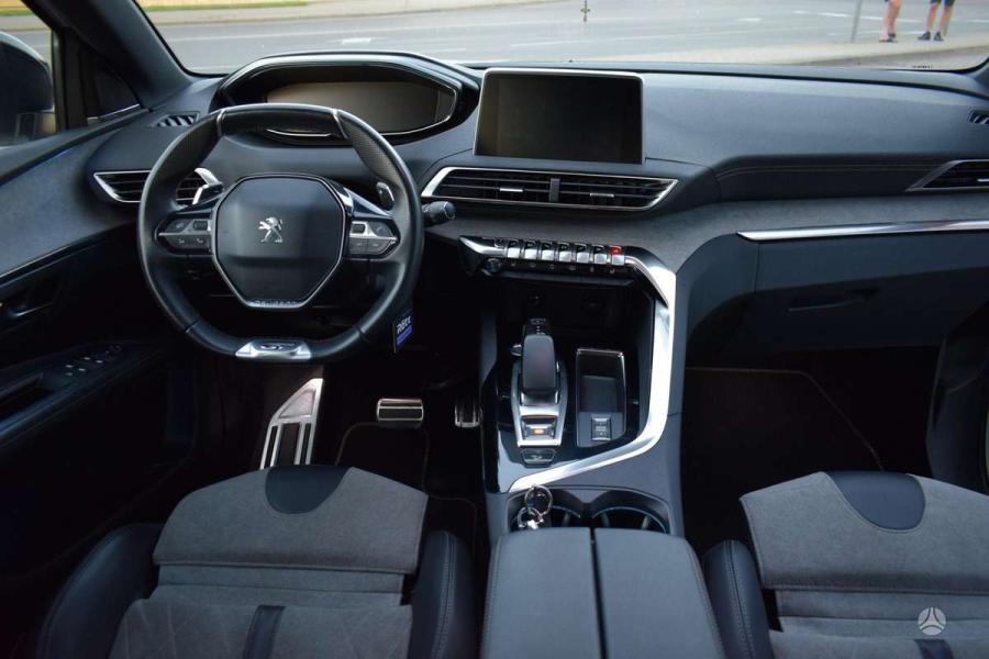 White Peugeot 3008 2020 in Utena, with an engine capacity of 1.60 L and mileage of 245 thousand km for 14500 €, photo 8 on AUTOMOTO.COM.LV
