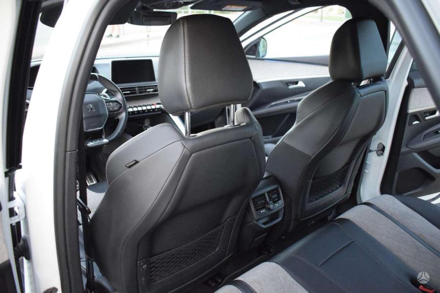 White Peugeot 3008 2020 in Utena, with an engine capacity of 1.60 L and mileage of 245 thousand km for 14500 €, photo 11 on AUTOMOTO.COM.LV