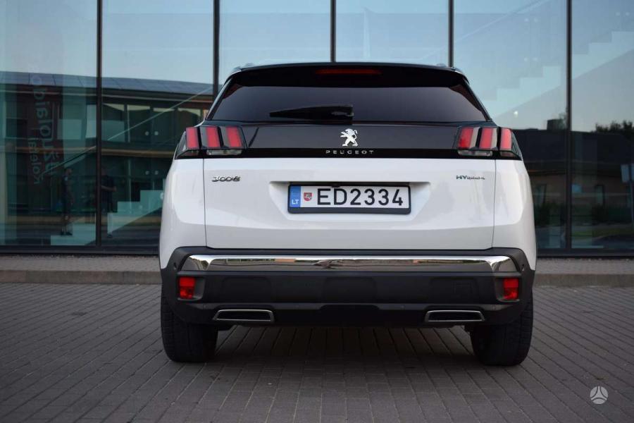 White Peugeot 3008 2020 in Utena, with an engine capacity of 1.60 L and mileage of 245 thousand km for 14500 €, photo 13 on AUTOMOTO.COM.LV