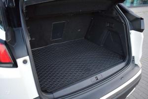 White Peugeot 3008 2020 in Utena, with an engine capacity of 1.60 L and mileage of 245 thousand km for 14500 €, photo 17 on AUTOMOTO.COM.LV