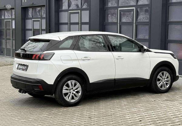 White Peugeot 3008 2021 in Siauliai, with an engine capacity of 1.50 L and mileage of 198 thousand km for 14990 €, photo 5 on AUTOMOTO.COM.LV