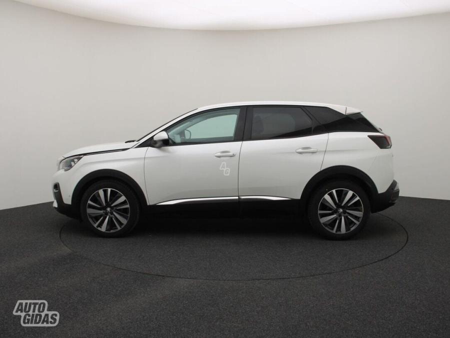White Peugeot 3008 2021 in Vilnius, with an engine capacity of 1.20 L and mileage of 83 thousand km for 14399 €, photo 6 on AUTOMOTO.COM.LV