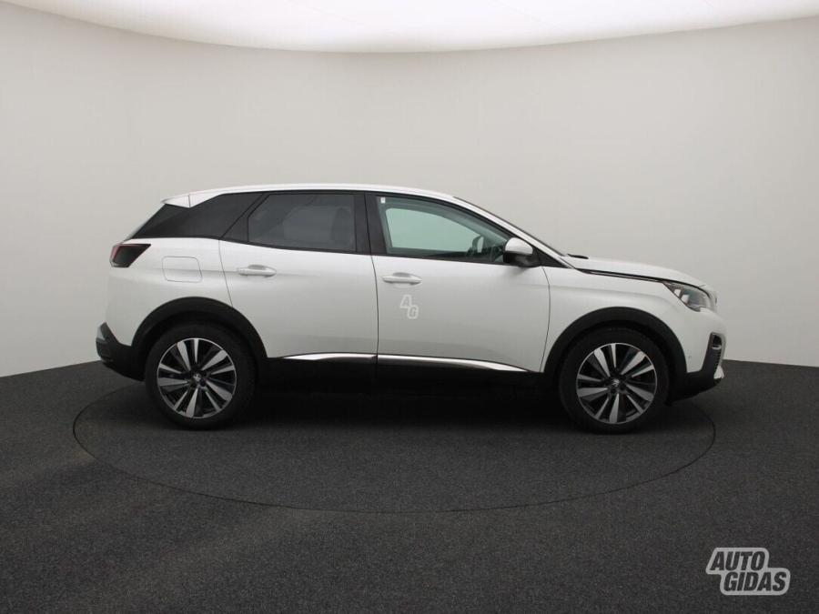 White Peugeot 3008 2021 in Vilnius, with an engine capacity of 1.20 L and mileage of 83 thousand km for 14399 €, photo 9 on AUTOMOTO.COM.LV