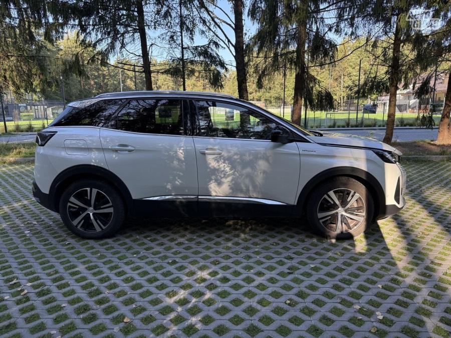 White Peugeot 3008 2021 in Vilnius, with an engine capacity of 1.60 L and mileage of 50 thousand km for 25500 €, photo 5 on AUTOMOTO.COM.LV