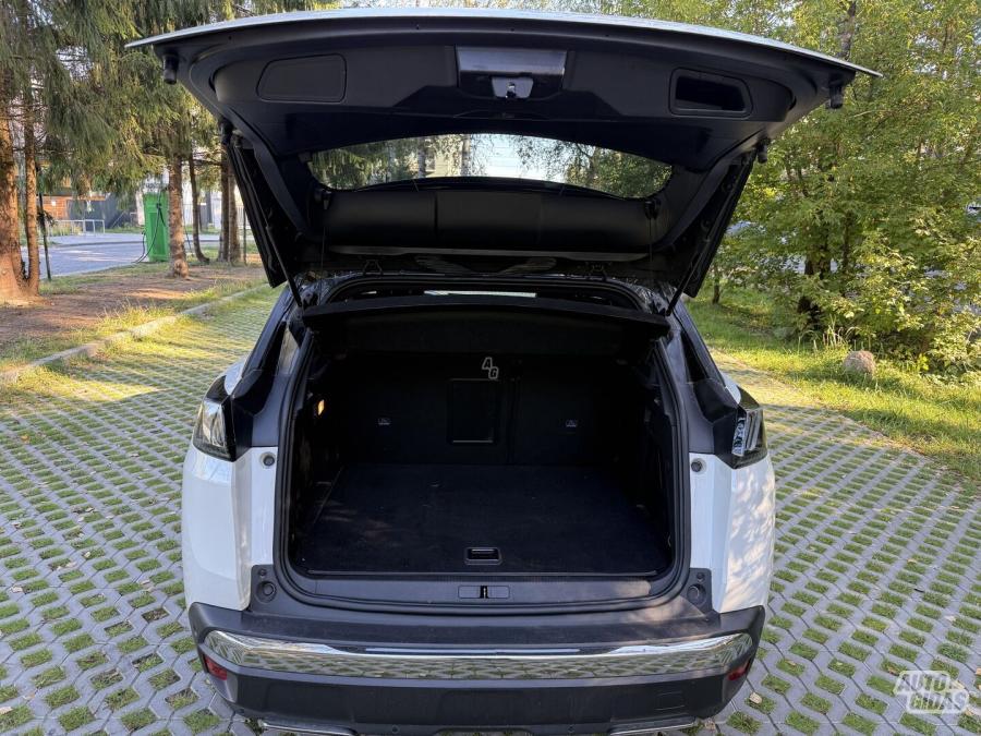 White Peugeot 3008 2021 in Vilnius, with an engine capacity of 1.60 L and mileage of 50 thousand km for 25500 €, photo 11 on AUTOMOTO.COM.LV