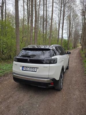 White Peugeot 3008 2021 in Palanga, with an engine capacity of 1.60 L and mileage of 42 thousand km for 24500 €, photo 5 on AUTOMOTO.COM.LV
