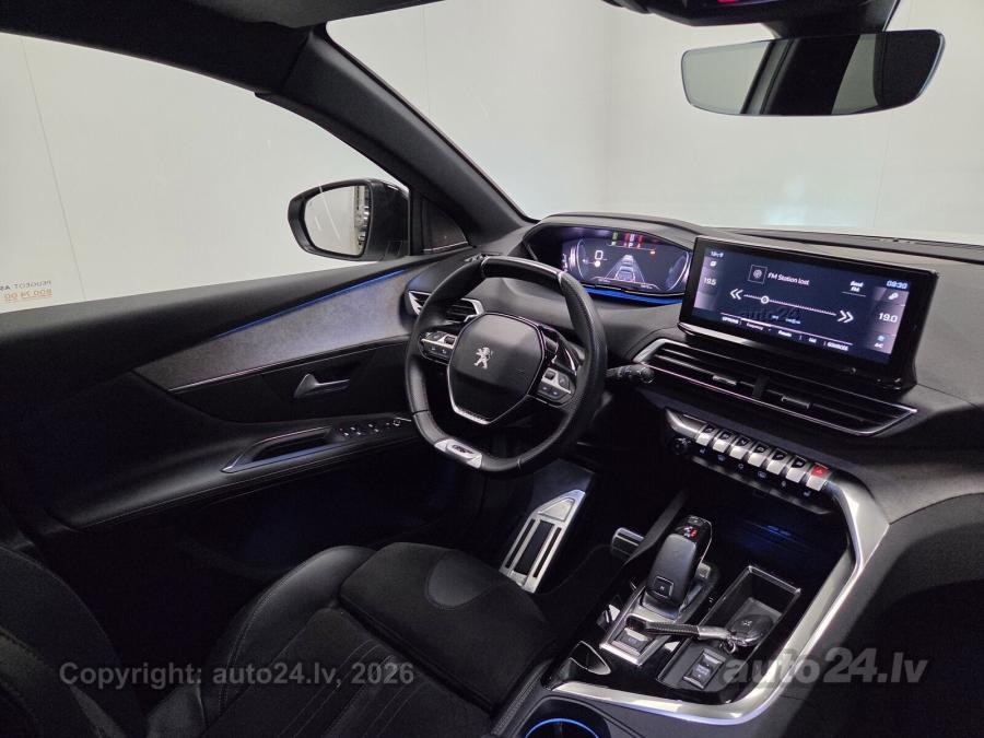 White Peugeot 3008 2021 in Tallinn, with an engine capacity of 1.50 L and mileage of 103 thousand km for 18900 €, photo 14 on AUTOMOTO.COM.LV