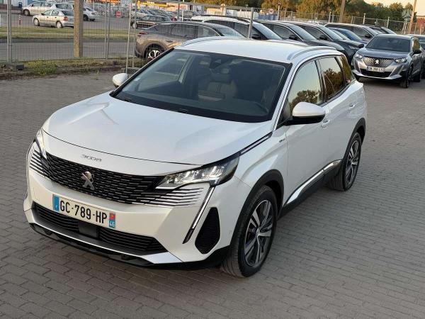 White Peugeot 3008 2021 in Marijampole, with an engine capacity of 1.60 L and mileage of 139 thousand km for 16500 €, photo 2 on AUTOMOTO.COM.LV