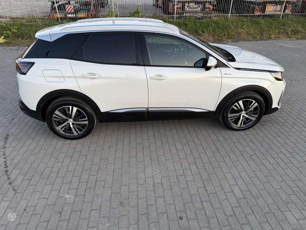 White Peugeot 3008 2021 in Marijampole, with an engine capacity of 1.60 L and mileage of 139 thousand km for 16500 €, photo 9 on AUTOMOTO.COM.LV