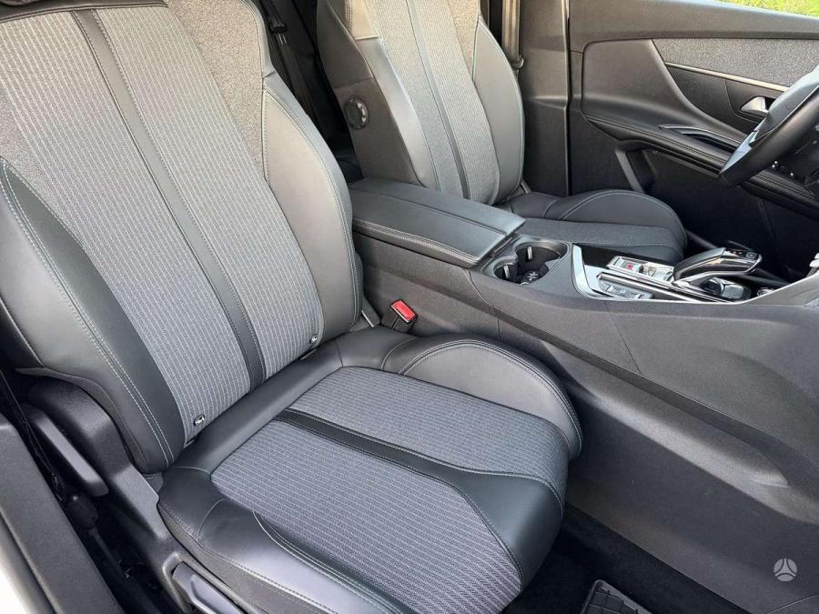 White Peugeot 3008 2021 in Marijampole, with an engine capacity of 1.60 L and mileage of 139 thousand km for 16500 €, photo 28 on AUTOMOTO.COM.LV