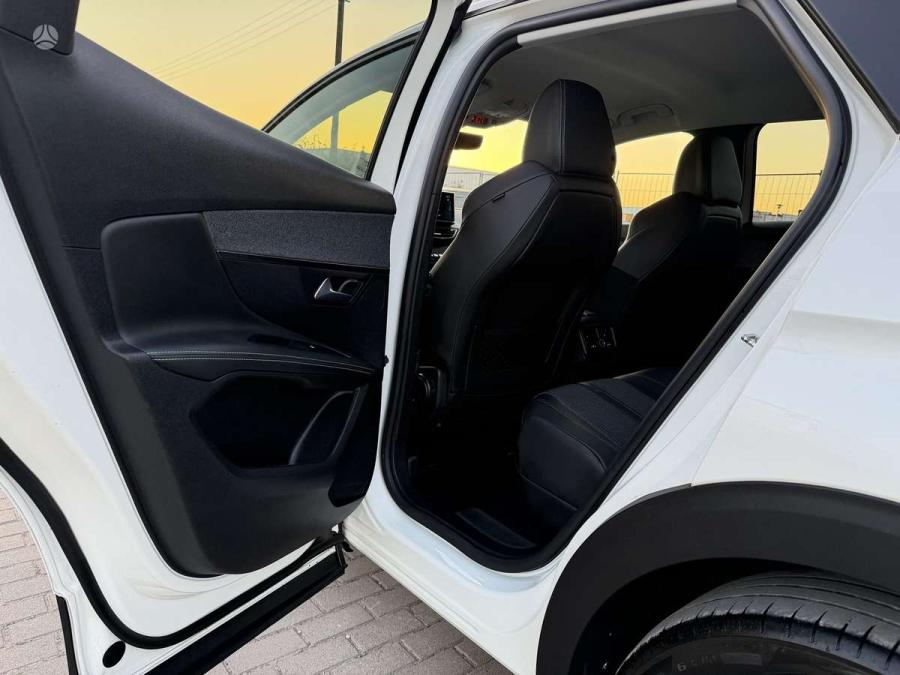 White Peugeot 3008 2021 in Marijampole, with an engine capacity of 1.60 L and mileage of 139 thousand km for 16500 €, photo 29 on AUTOMOTO.COM.LV