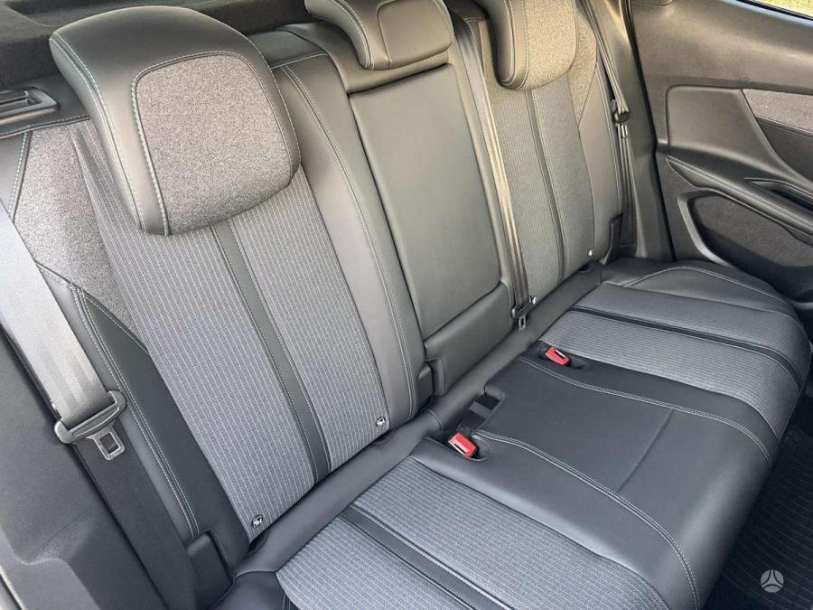 White Peugeot 3008 2021 in Marijampole, with an engine capacity of 1.60 L and mileage of 139 thousand km for 16500 €, photo 32 on AUTOMOTO.COM.LV