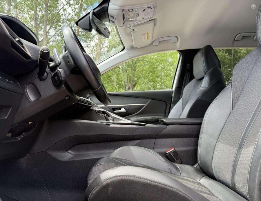 Balts Peugeot 3008 2021 Šauļi, ar dzinēja tilpumu 1.60 L un nobraukumu 110 tūkst. km par 17490 €, foto 17 vietnē AUTOMOTO.COM.LV