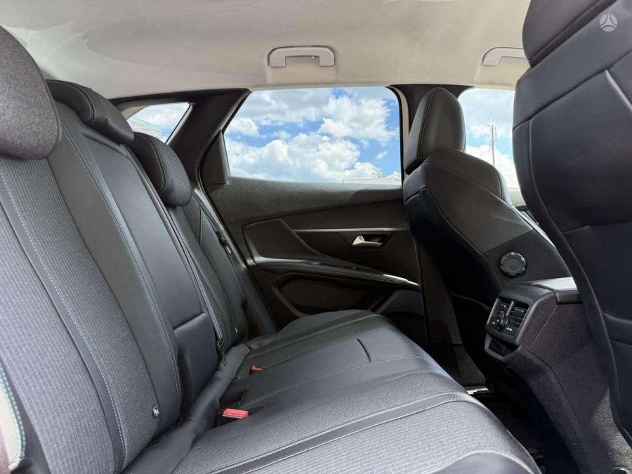 Balts Peugeot 3008 2021 Šauļi, ar dzinēja tilpumu 1.60 L un nobraukumu 110 tūkst. km par 17490 €, foto 23 vietnē AUTOMOTO.COM.LV