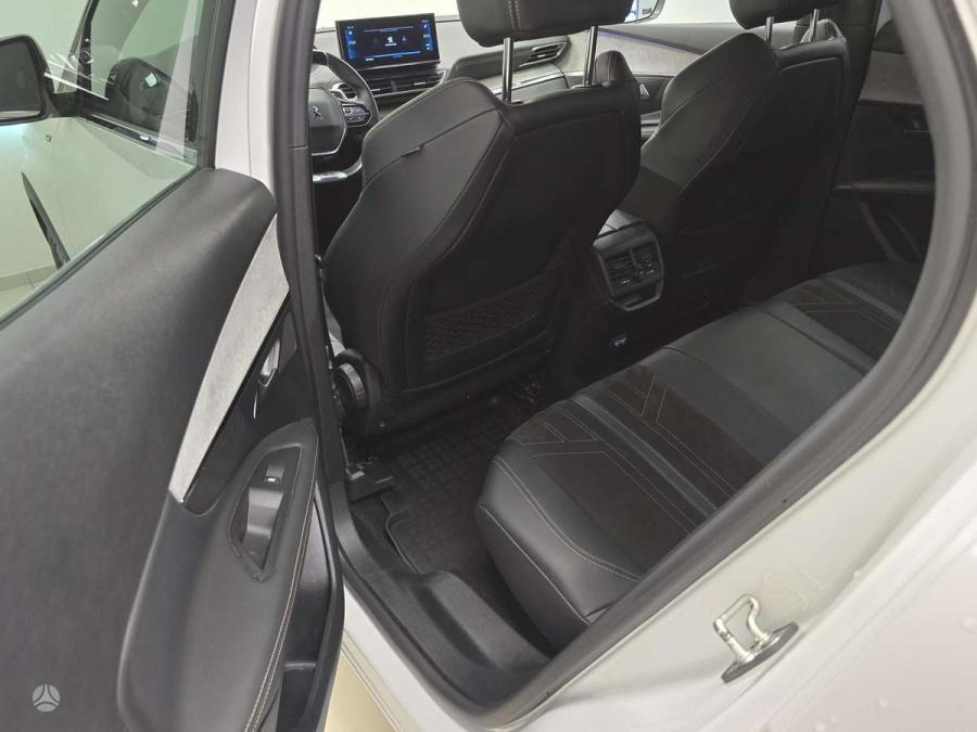 Balts Peugeot 3008 2021 Viļņa, ar dzinēja tilpumu 1.50 L un nobraukumu 147 tūkst. km par 17690 €, foto 40 vietnē AUTOMOTO.COM.LV