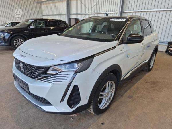 White Peugeot 3008 2021 in Siauliai, with an engine capacity of 1.50 L and mileage of 185 thousand km for 17665 €, photo 2 on AUTOMOTO.COM.LV