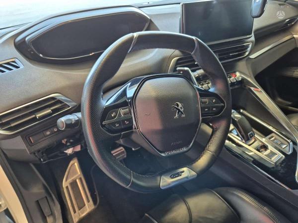 White Peugeot 3008 2021 in Siauliai, with an engine capacity of 1.50 L and mileage of 185 thousand km for 17665 €, photo 6 on AUTOMOTO.COM.LV