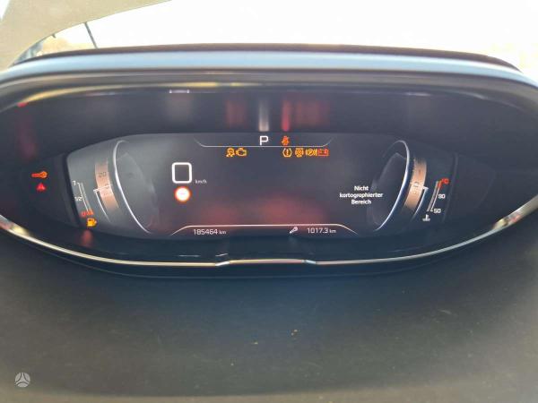 White Peugeot 3008 2021 in Siauliai, with an engine capacity of 1.50 L and mileage of 185 thousand km for 17665 €, photo 8 on AUTOMOTO.COM.LV