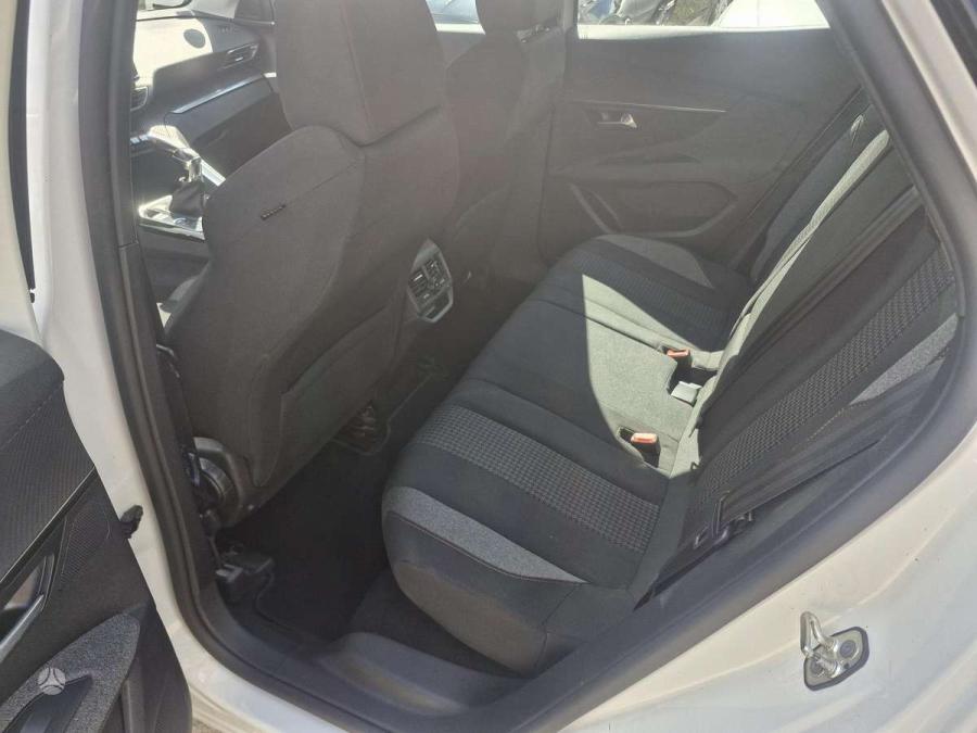Balts Peugeot 3008 2021 Tauragė, ar dzinēja tilpumu 1.50 L un nobraukumu 300 tūkst. km par 10200 €, foto 10 vietnē AUTOMOTO.COM.LV