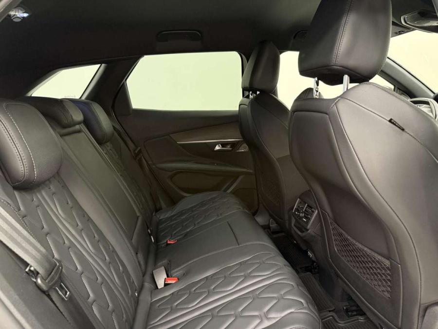 Balts Peugeot 3008 2021 Viļņa, ar dzinēja tilpumu 1.60 L un nobraukumu 105 tūkst. km par 20990 €, foto 47 vietnē AUTOMOTO.COM.LV