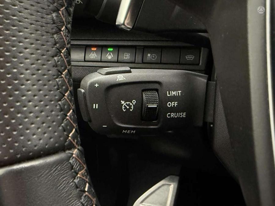 Balts Peugeot 3008 2021 Viļņa, ar dzinēja tilpumu 1.60 L un nobraukumu 105 tūkst. km par 20990 €, foto 20 vietnē AUTOMOTO.COM.LV