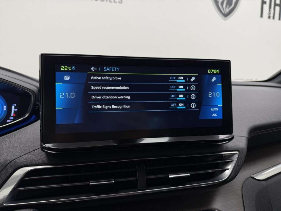 Balts Peugeot 3008 2021 Viļņa, ar dzinēja tilpumu 1.60 L un nobraukumu 105 tūkst. km par 20990 €, foto 35 vietnē AUTOMOTO.COM.LV