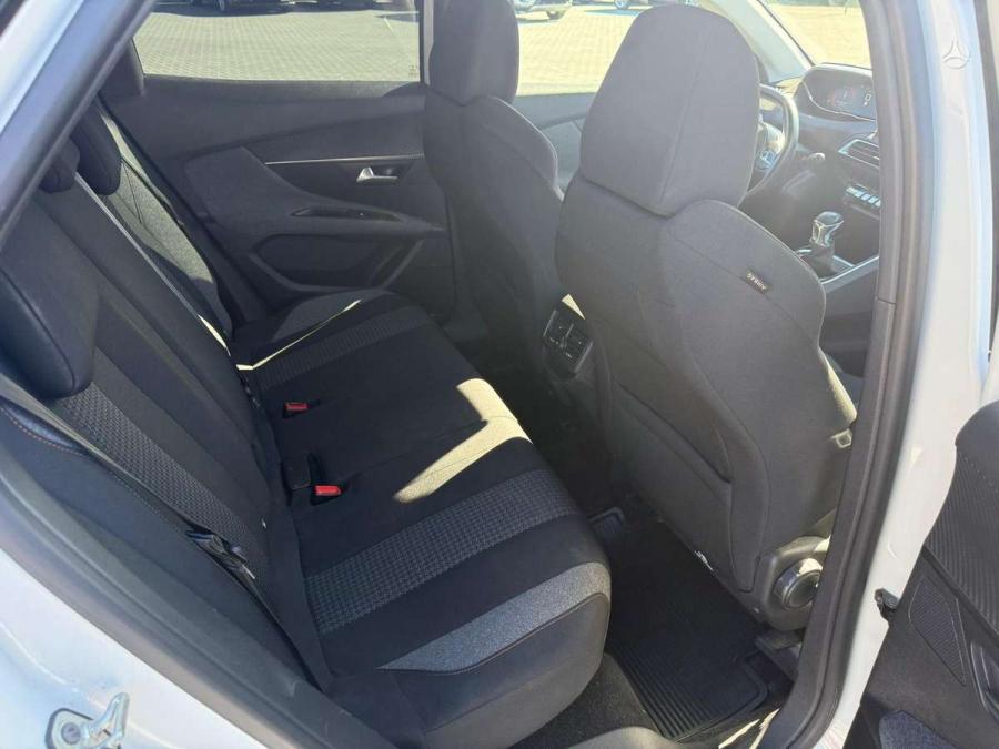 Balts Peugeot 3008 2021 Telšiai, ar dzinēja tilpumu 1.50 L un nobraukumu 270 tūkst. km par 11999 €, foto 16 vietnē AUTOMOTO.COM.LV