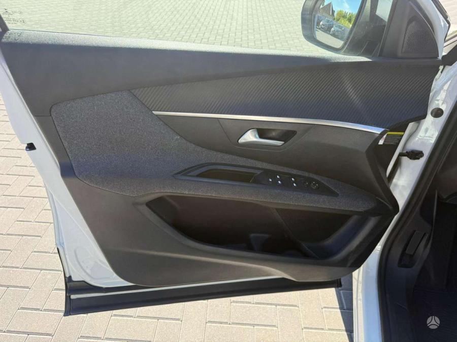 Balts Peugeot 3008 2021 Telšiai, ar dzinēja tilpumu 1.50 L un nobraukumu 270 tūkst. km par 11999 €, foto 20 vietnē AUTOMOTO.COM.LV