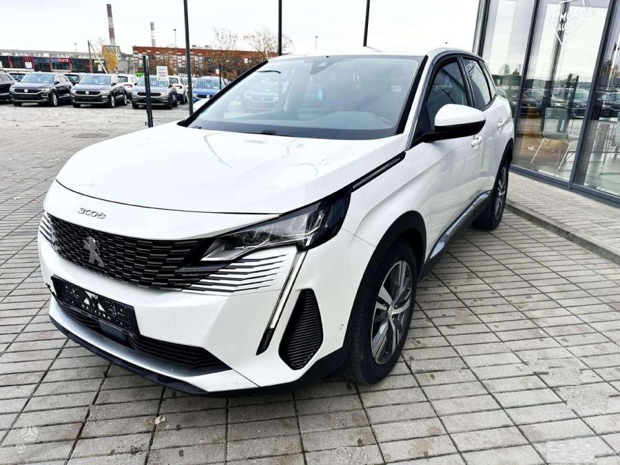 White Peugeot 3008 2021 in Kaunas, with an engine capacity of 1.20 L and mileage of 177 thousand km for 12900 €, photo 1 on AUTOMOTO.COM.LV