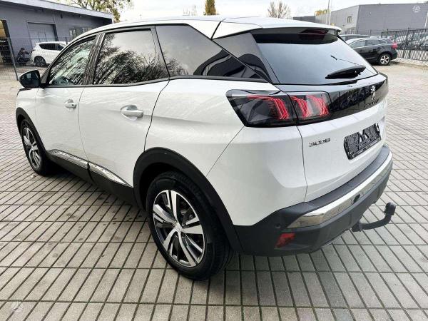 White Peugeot 3008 2021 in Kaunas, with an engine capacity of 1.20 L and mileage of 177 thousand km for 12900 €, photo 4 on AUTOMOTO.COM.LV