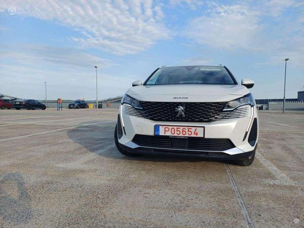 Peugeot 3008 2021 in Vilnius on AUTOMOTO.COM.LV White Peugeot 3008 2021 in Vilnius, with an engine capacity of 1.60 L and mileage of 104 thousand km for 18300 €, photo 9 on AUTOMOTO.COM.LV