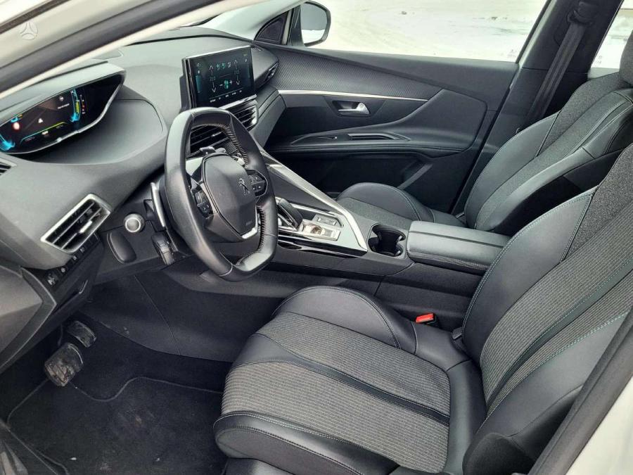 Balts Peugeot 3008 2022 Šauļi, ar dzinēja tilpumu 1.60 L un nobraukumu 173 tūkst. km par 16950 €, foto 12 vietnē AUTOMOTO.COM.LV