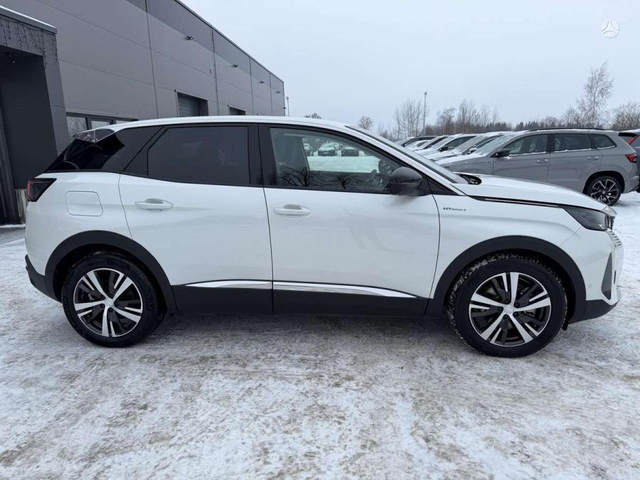 Balts Peugeot 3008 2022 Šauļi, ar dzinēja tilpumu 1.60 L un nobraukumu 108 tūkst. km par 19990 €, foto 4 vietnē AUTOMOTO.COM.LV