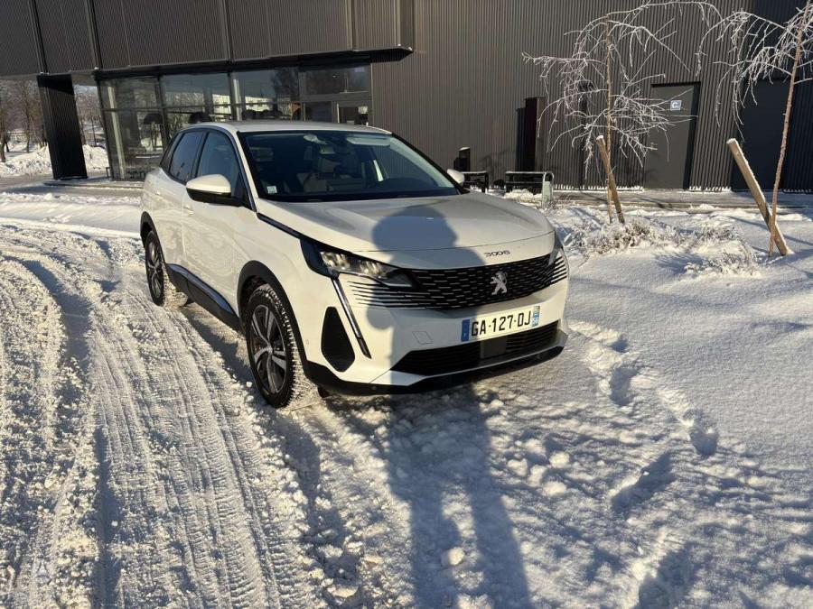 White Peugeot 3008 2022 in Kaunas, with an engine capacity of 1.50 L and mileage of 200 thousand km for 15500 €, photo 2 on AUTOMOTO.COM.LV