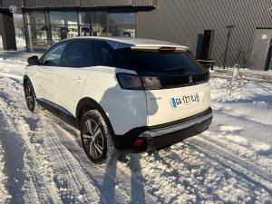 White Peugeot 3008 2022 in Kaunas, with an engine capacity of 1.50 L and mileage of 200 thousand km for 15500 €, photo 4 on AUTOMOTO.COM.LV
