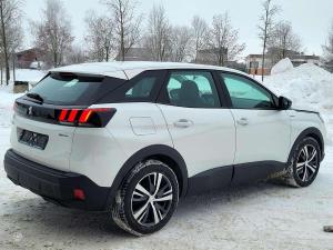 White Peugeot 3008 2022 in Siauliai, with an engine capacity of 1.60 L and mileage of 173 thousand km for 16950 €, photo 5 on AUTOMOTO.COM.LV