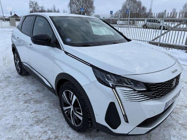 White Peugeot 3008 2022 in Marijampole, with an engine capacity of 1.20 L and mileage of 73 thousand km for 16329 €, photo 3 on AUTOMOTO.COM.LV
