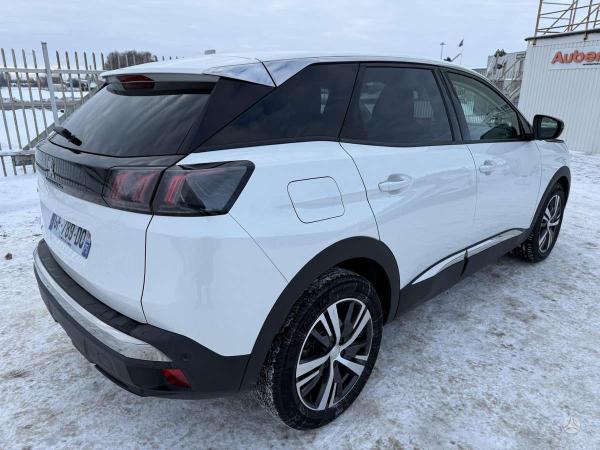 White Peugeot 3008 2022 in Marijampole, with an engine capacity of 1.20 L and mileage of 73 thousand km for 16329 €, photo 5 on AUTOMOTO.COM.LV