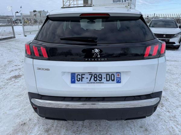 White Peugeot 3008 2022 in Marijampole, with an engine capacity of 1.20 L and mileage of 73 thousand km for 16329 €, photo 6 on AUTOMOTO.COM.LV