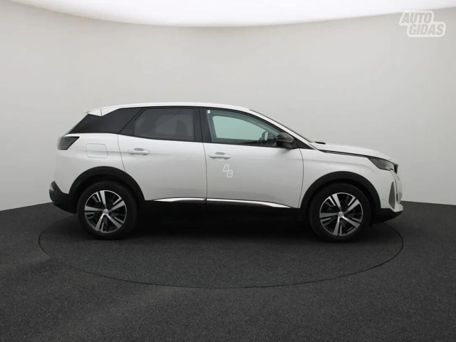 White Peugeot 3008 2022 in Vilnius, with an engine capacity of 1.50 L and mileage of 161 thousand km for 18499 €, photo 9 on AUTOMOTO.COM.LV