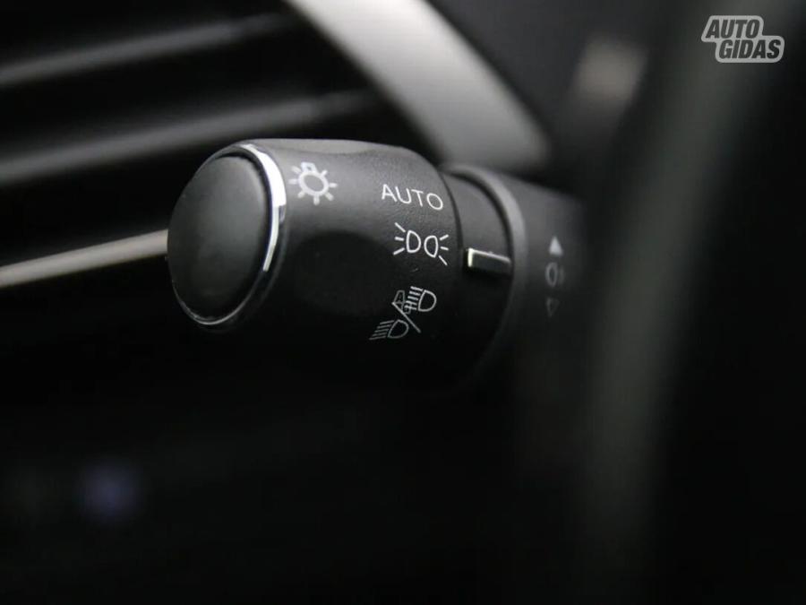 White Peugeot 3008 2022 in Vilnius, with an engine capacity of 1.50 L and mileage of 161 thousand km for 18499 €, photo 27 on AUTOMOTO.COM.LV