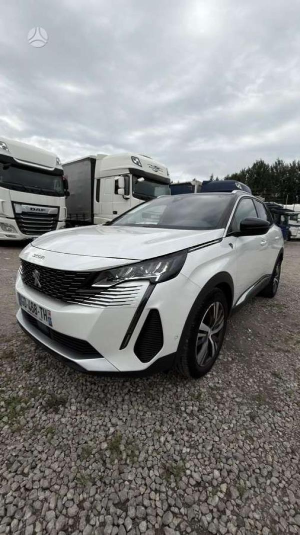 White Peugeot 3008 2022 in Kaunas, with an engine capacity of 1.20 L and mileage of 152 thousand km for 13673 €, photo 1 on AUTOMOTO.COM.LV