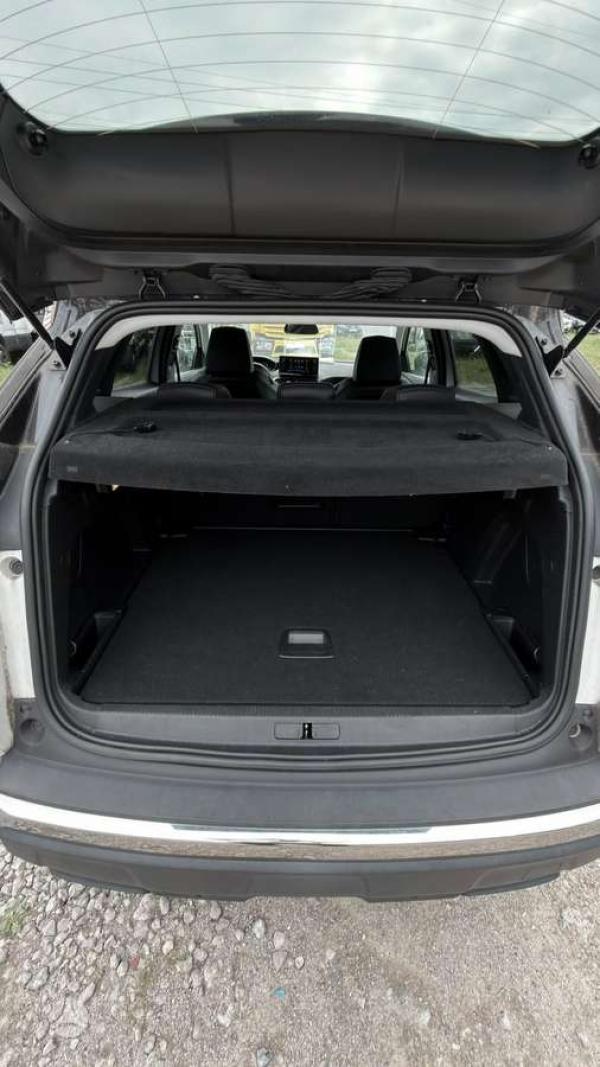 Balts Peugeot 3008 2022 Kauņa, ar dzinēja tilpumu 1.20 L un nobraukumu 152 tūkst. km par 13673 €, foto 9 vietnē AUTOMOTO.COM.LV