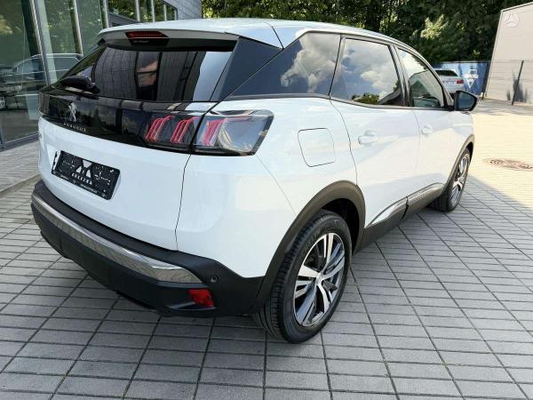 White Peugeot 3008 2022 in Kaunas, with an engine capacity of 1.20 L and mileage of 155 thousand km for 13900 €, photo 3 on AUTOMOTO.COM.LV