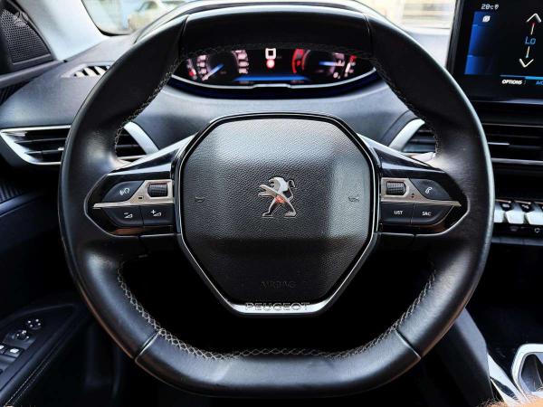 White Peugeot 3008 2022 in Kaunas, with an engine capacity of 1.20 L and mileage of 155 thousand km for 13900 €, photo 7 on AUTOMOTO.COM.LV