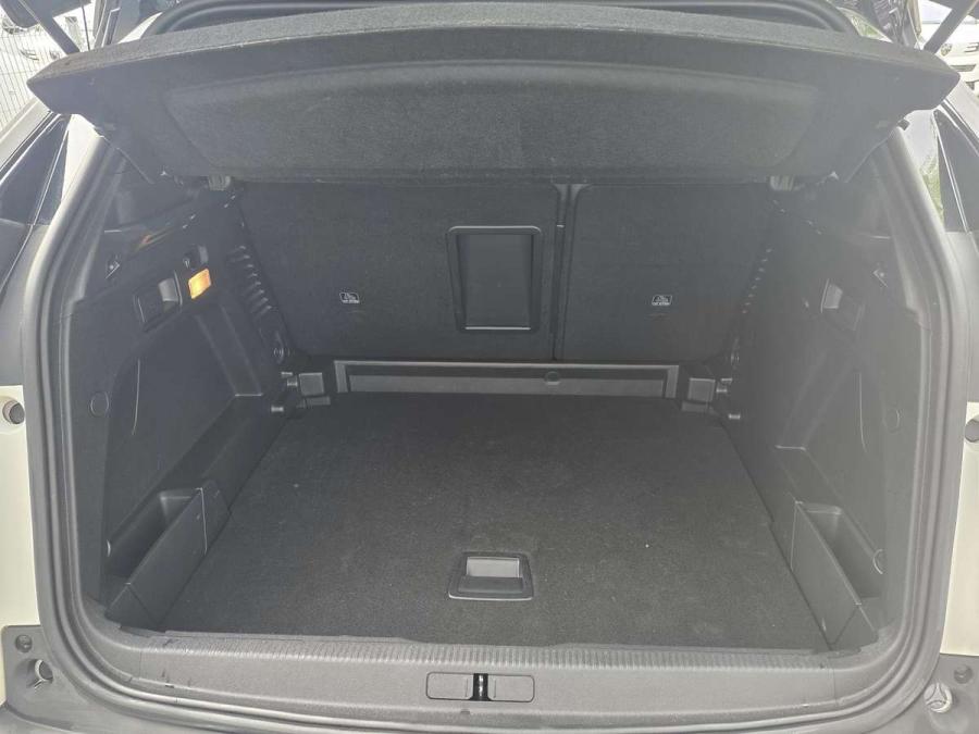 Balts Peugeot 3008 2022 Klaipėda, ar dzinēja tilpumu 1.50 L un nobraukumu 108 tūkst. km par 18300 €, foto 8 vietnē AUTOMOTO.COM.LV