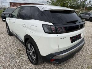 White Peugeot 3008 2022 in Marijampole, with an engine capacity of 1.60 L and mileage of 115 thousand km for 16995 €, photo 8 on AUTOMOTO.COM.LV