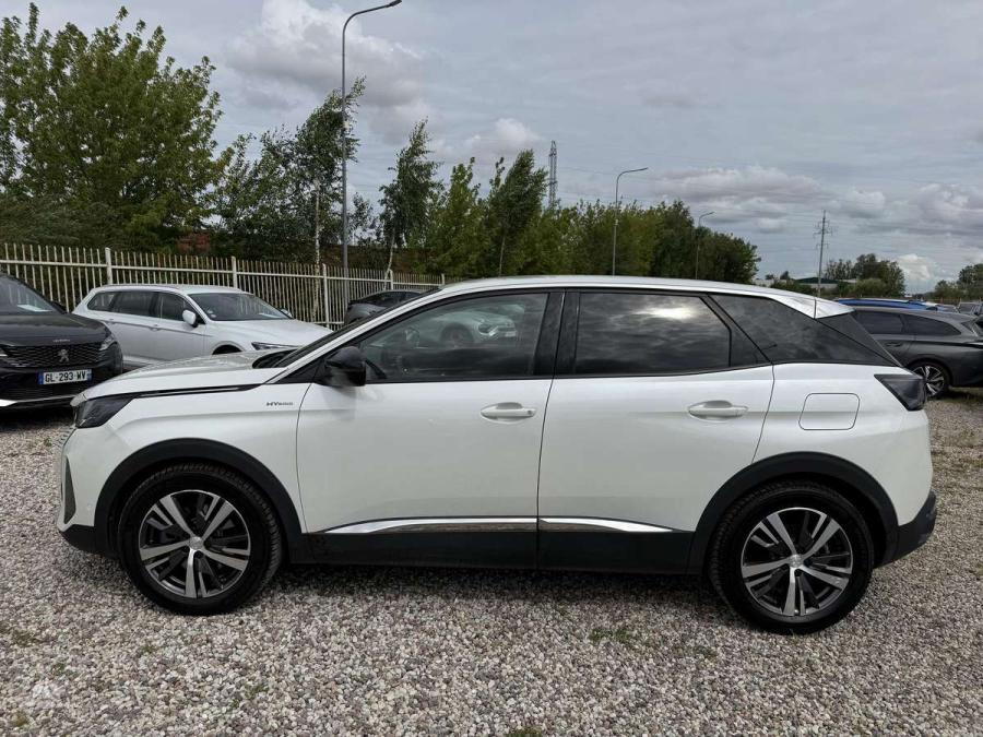 White Peugeot 3008 2022 in Marijampole, with an engine capacity of 1.60 L and mileage of 115 thousand km for 16995 €, photo 9 on AUTOMOTO.COM.LV