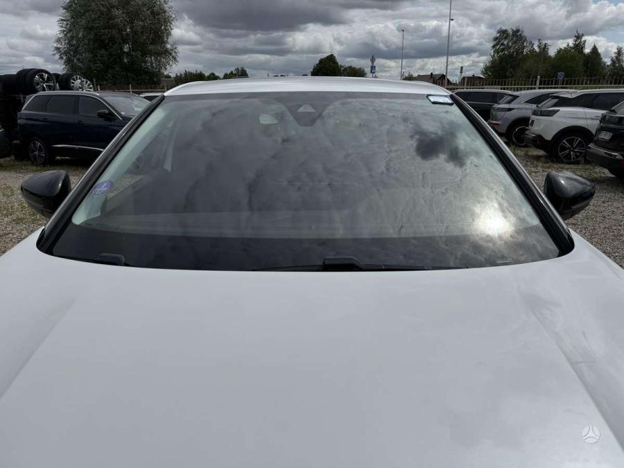 White Peugeot 3008 2022 in Marijampole, with an engine capacity of 1.60 L and mileage of 115 thousand km for 16995 €, photo 12 on AUTOMOTO.COM.LV