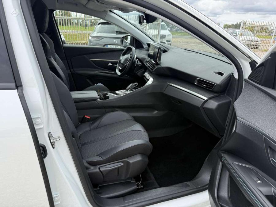 White Peugeot 3008 2022 in Marijampole, with an engine capacity of 1.60 L and mileage of 115 thousand km for 16995 €, photo 19 on AUTOMOTO.COM.LV